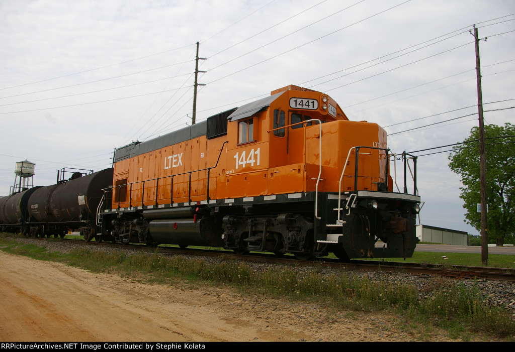 LTEX 1441 IN THE EARLY MORNING RAIN
